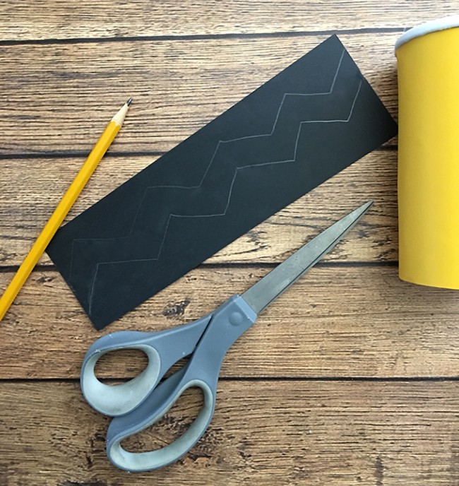 DIY Charley Brown Coin Bank for Kids | Onion Rings & Things