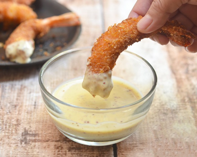 Crispy Cereal-Crusted Shrimps - Onion Rings & Things