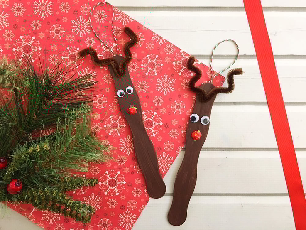 Craft Stick Reindeer Christmas Ornaments | Onion Rings & Things Craft Stick Reindeer Christmas Ornaments | Onion Rings & Things